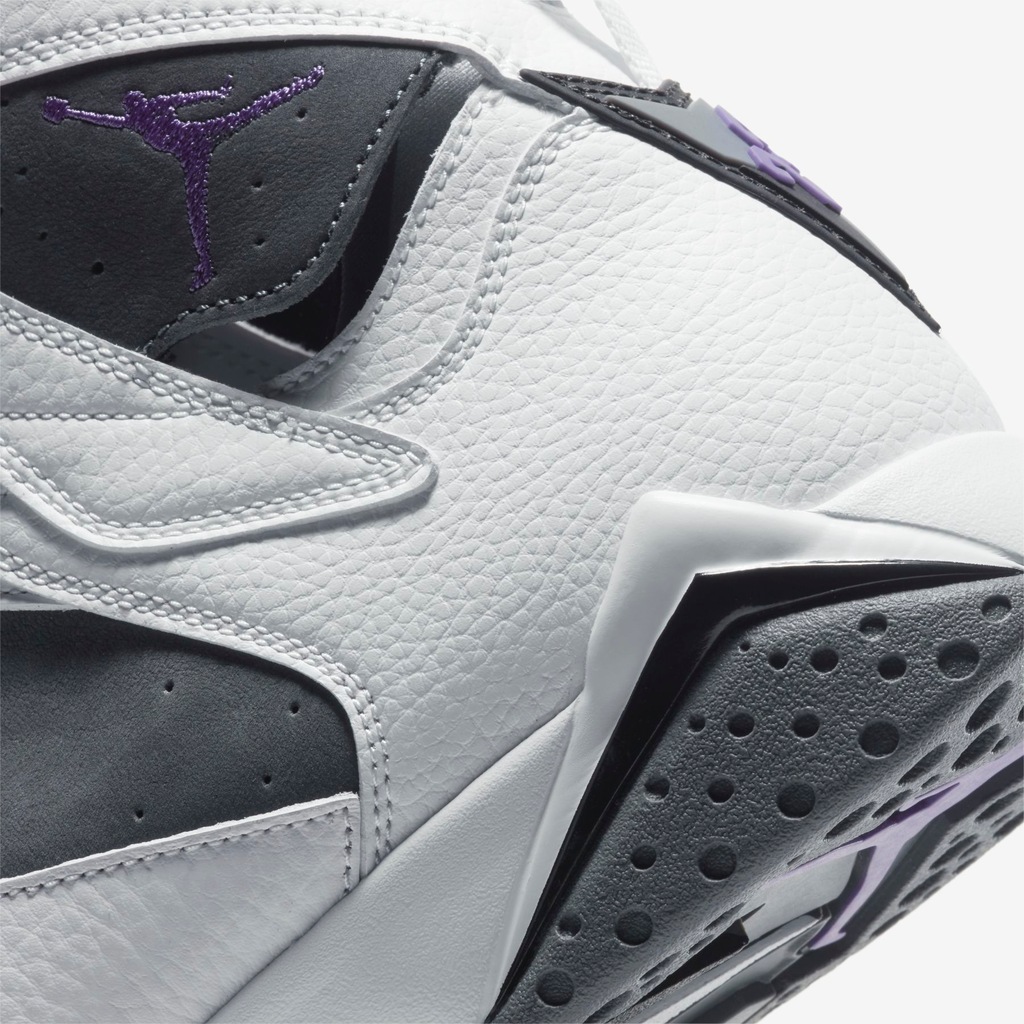 AIR JORDAN 7 RETRO - Nike