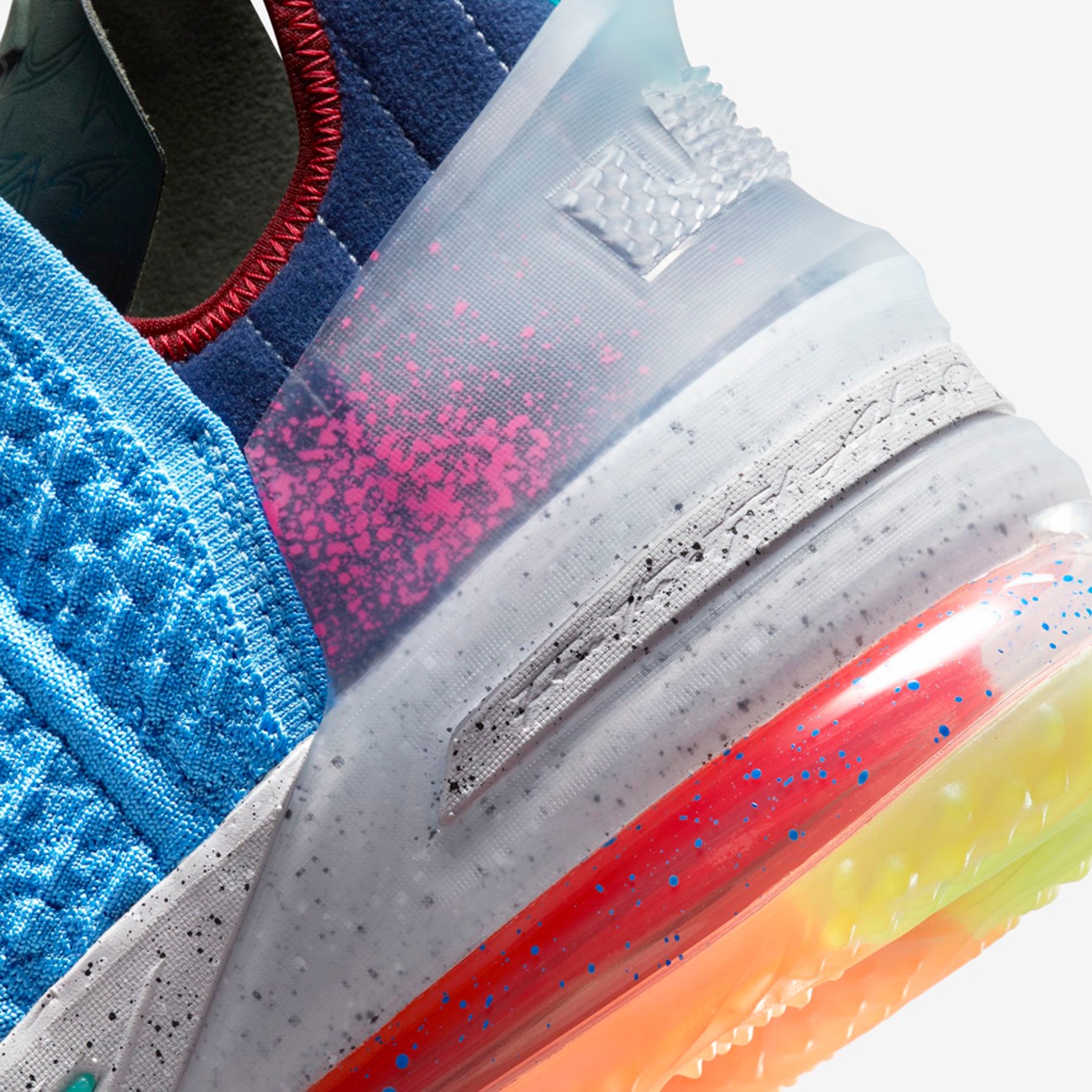 Oferta de Tênis Nike LeBron 18 Unissex - Nike - Just Do It
