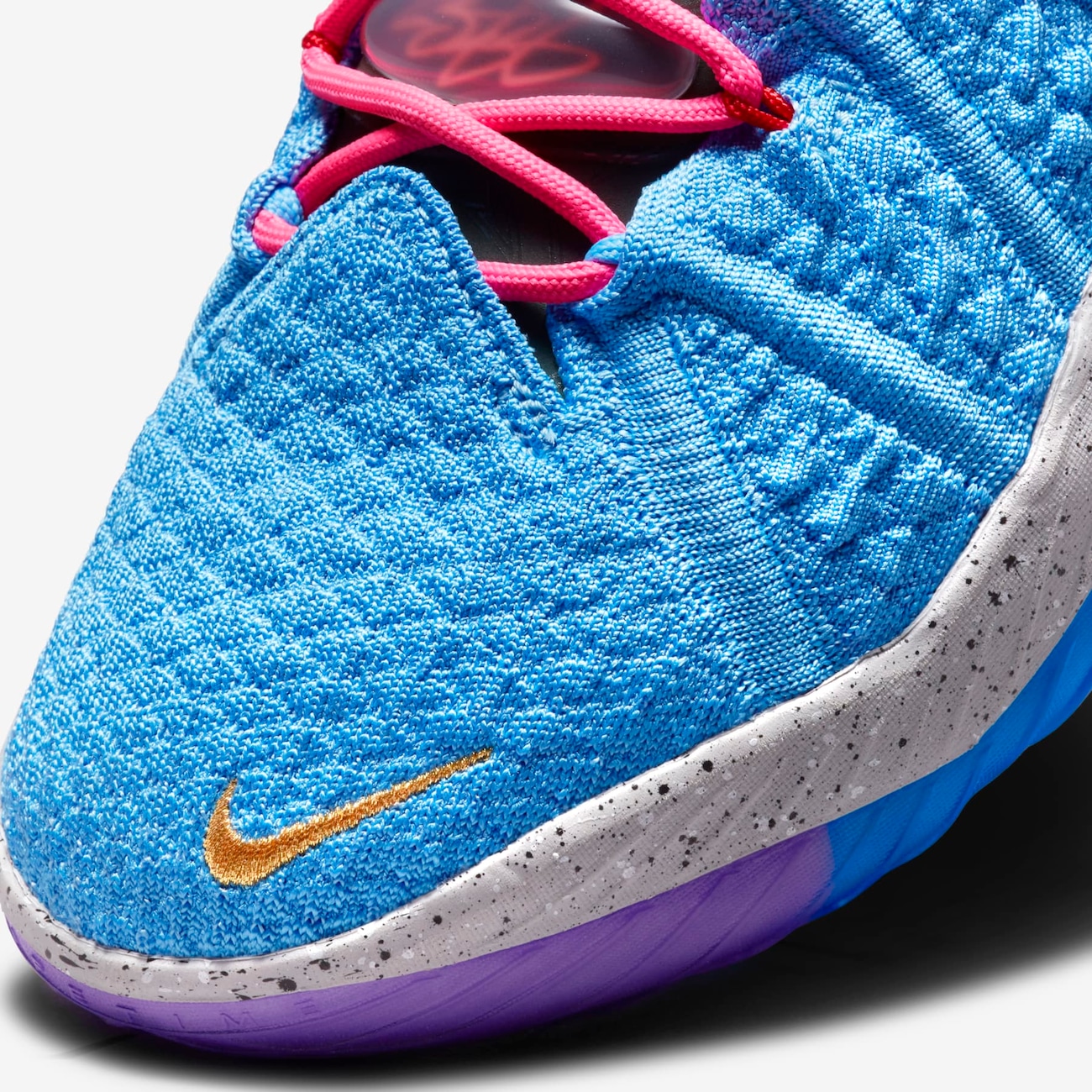 Oferta de Tênis Nike LeBron 18 Unissex - Nike - Just Do It