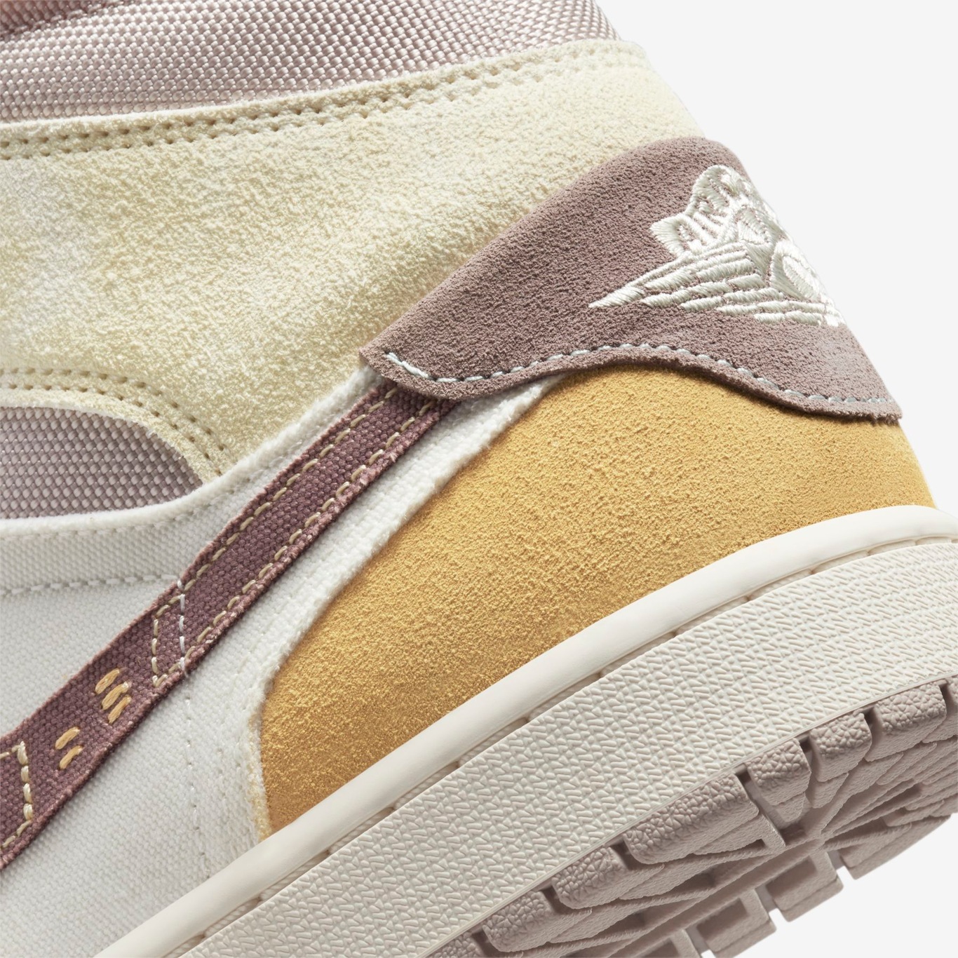 Tênis Air Jordan 1 Mid SE Craft Masculino - Nike