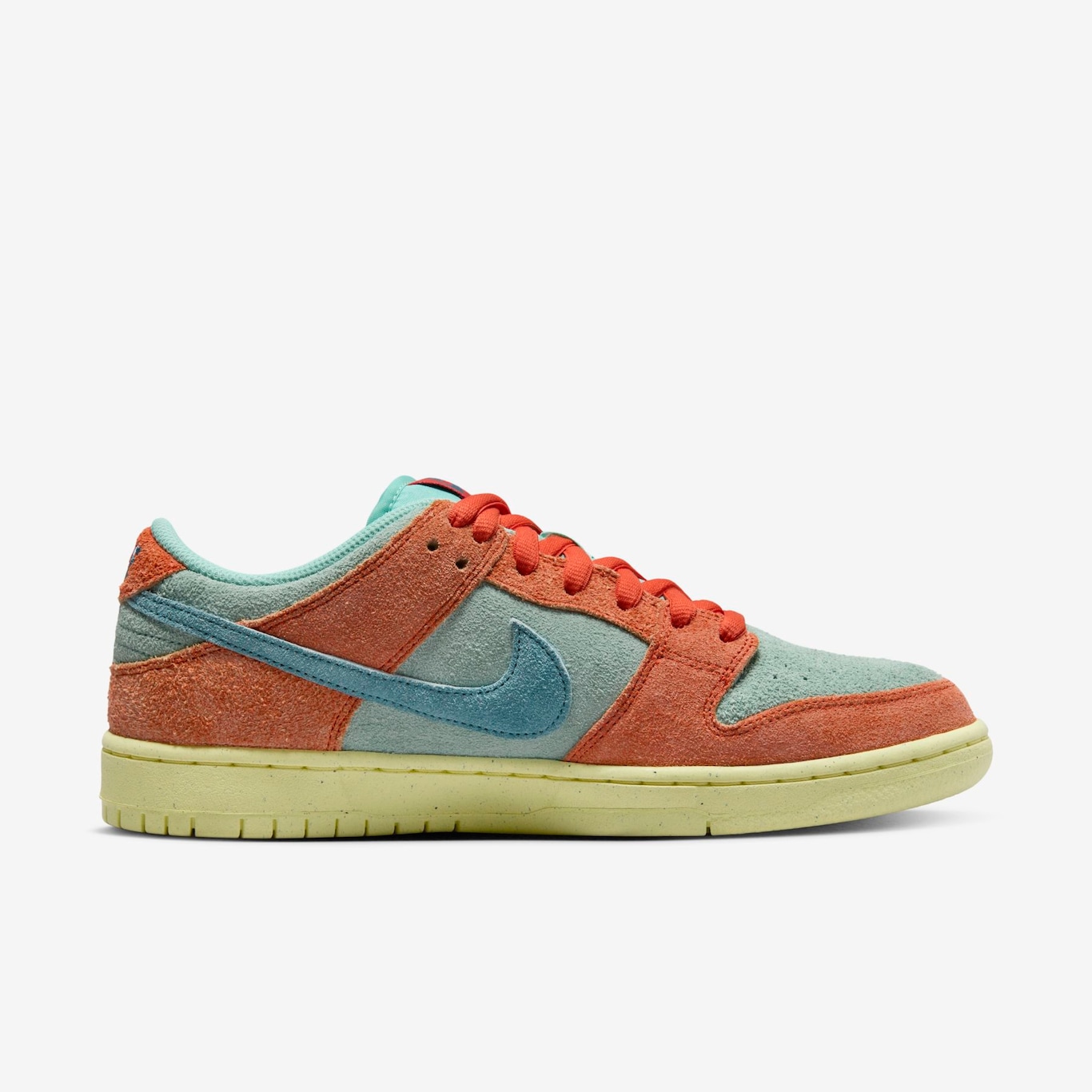 SB Dunk Low Pro - Nike