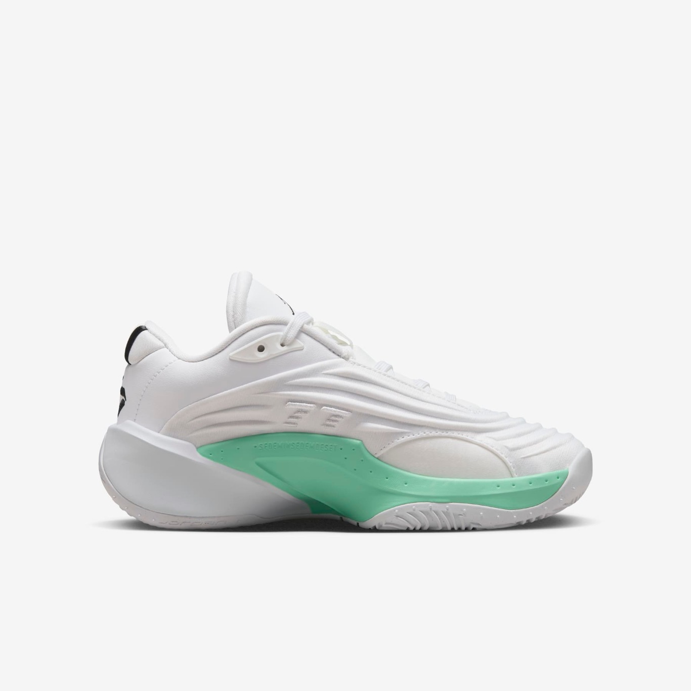 Tênis Jordan Luka 3 V3 Infantil - Nike