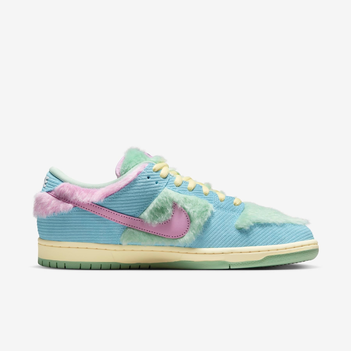 Verdy x SB Dunk Low Visty - Nike