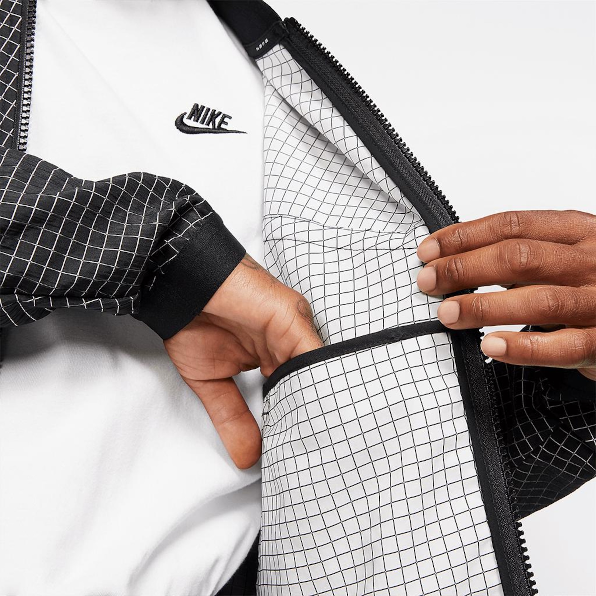 Jaqueta Nike Sportswear Tech Pack Grid - Nike