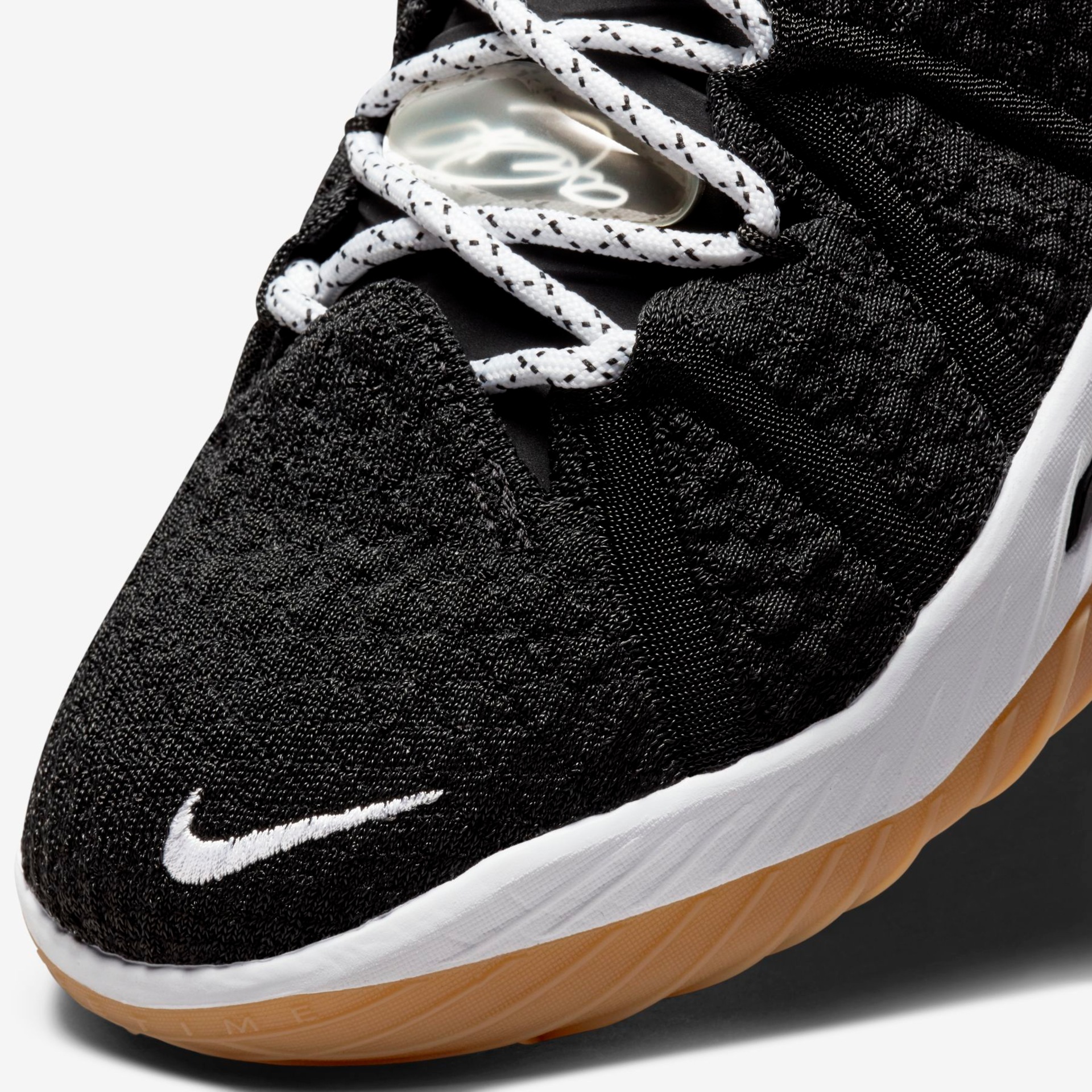 Oferta de Tênis LeBron 18 Unissex - Nike - Just Do It