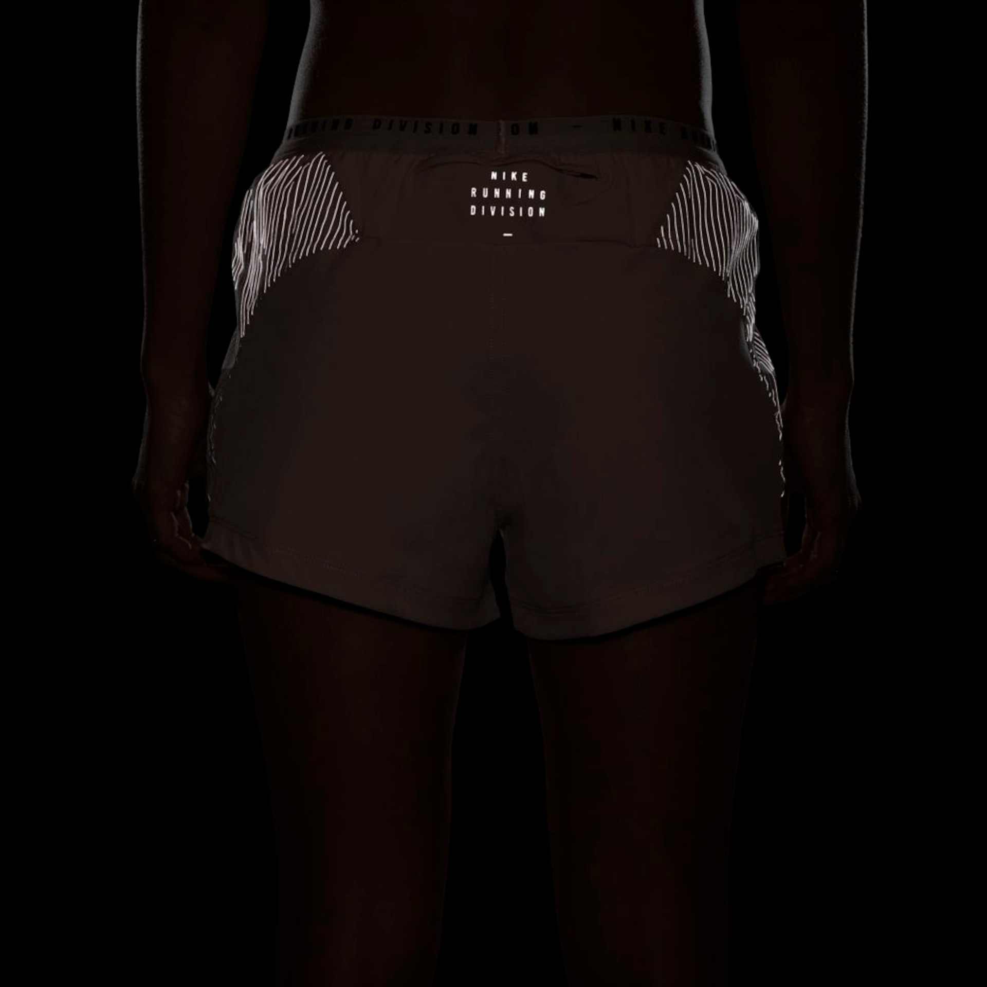 Shorts Nike Dri-FIT Run Division Tempo Luxe Feminino - Nike