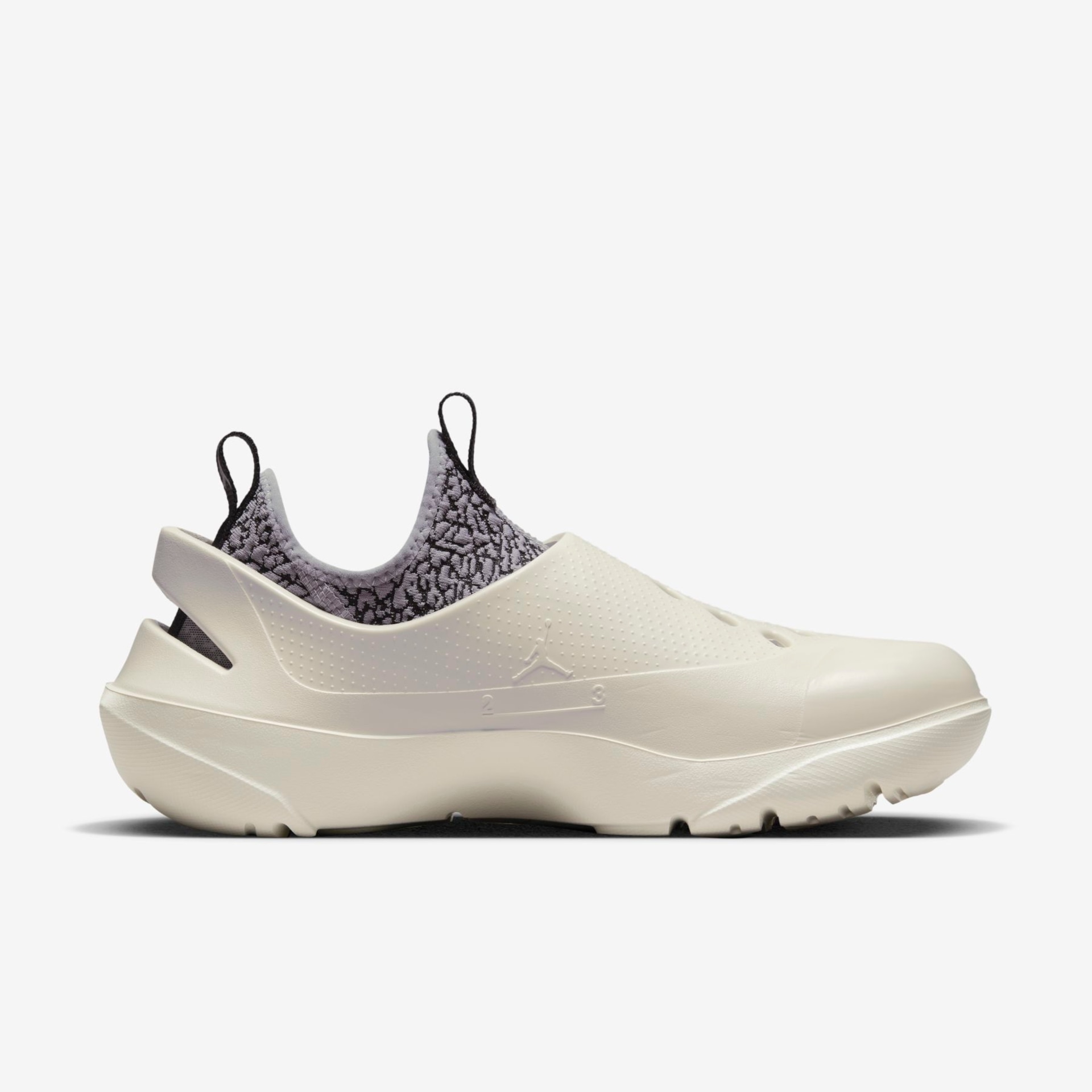 Tênis Jordan System.23 - Nike