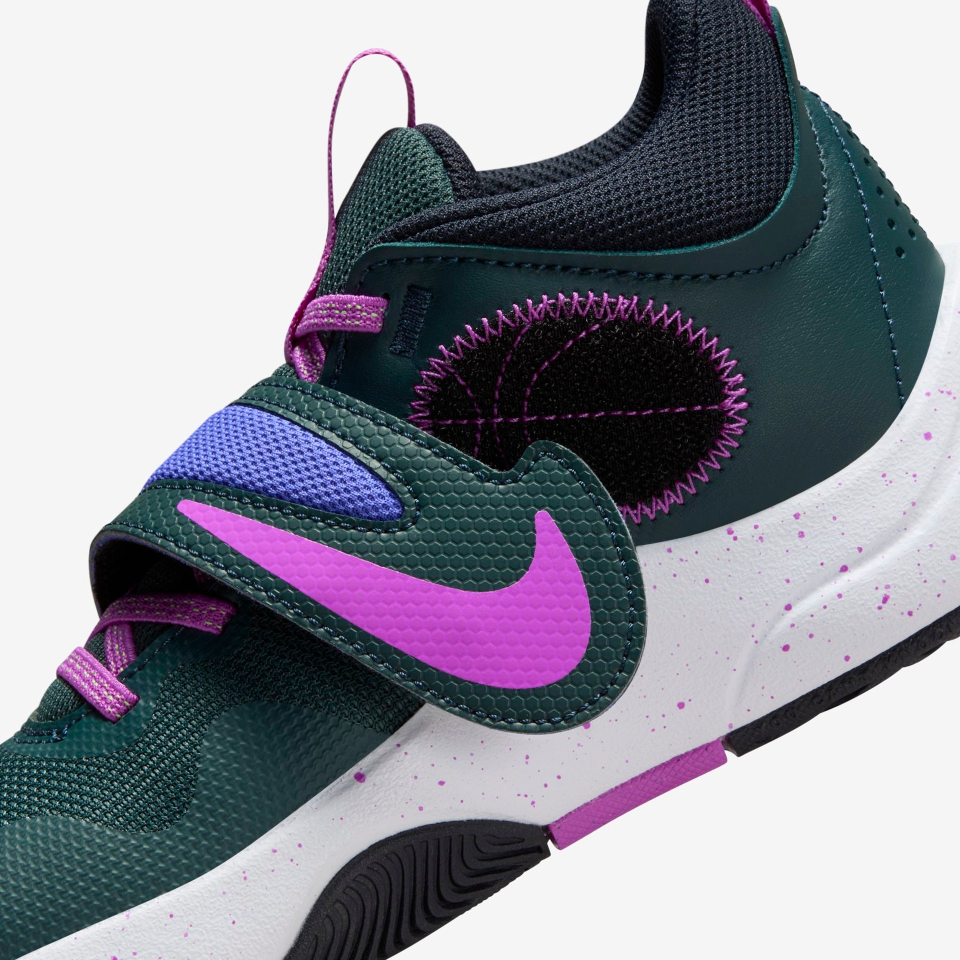 Tênis Nike Team Hustle D 11 Infantil - Nike